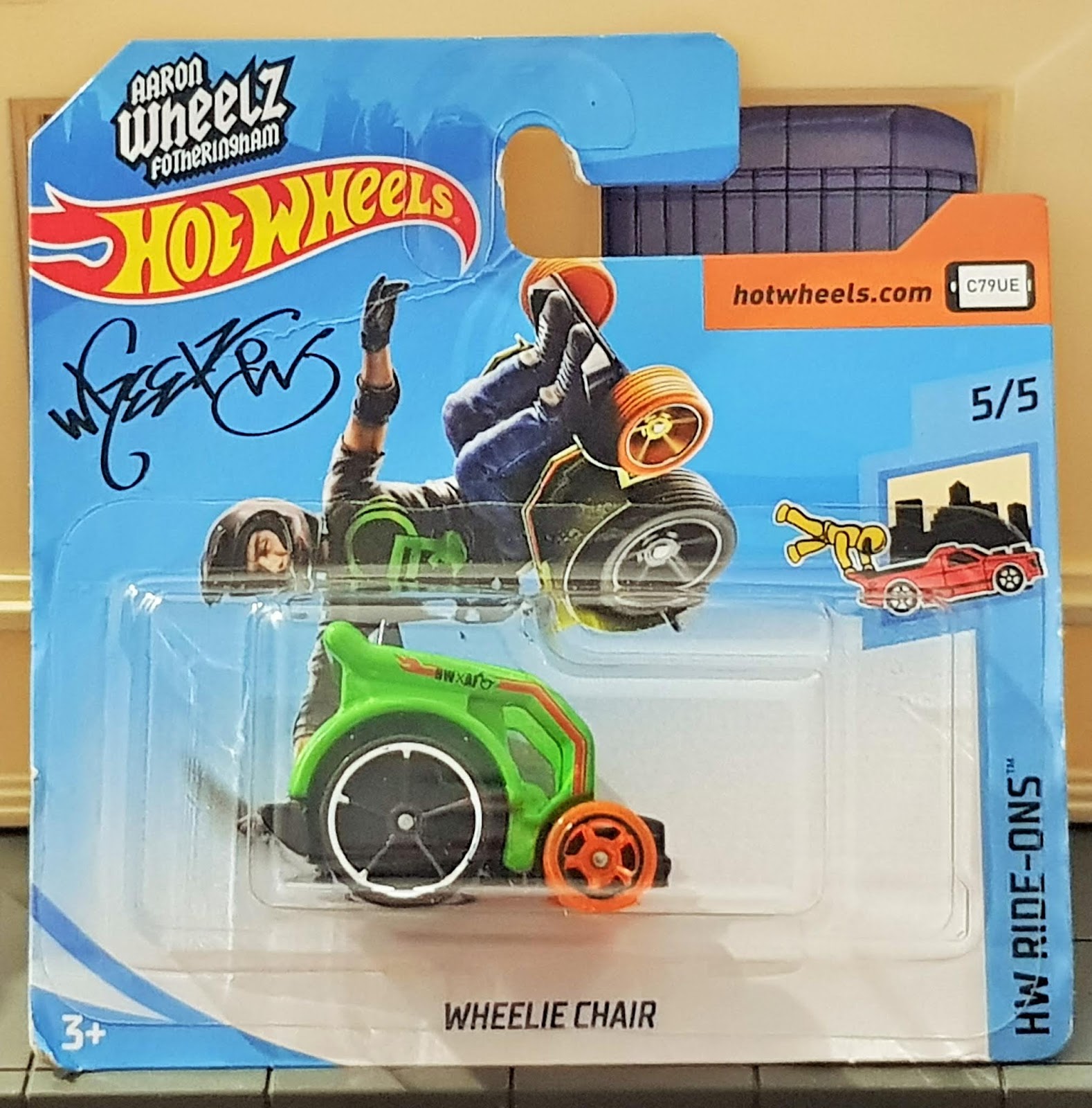 Wheelie Chair - Hot Wheels #FYB64 (1)