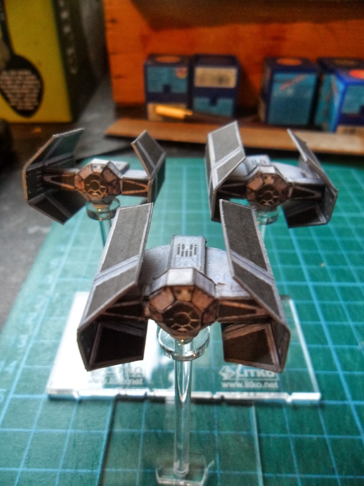 Gibbering Madness: Tie Advanced - Papercraft