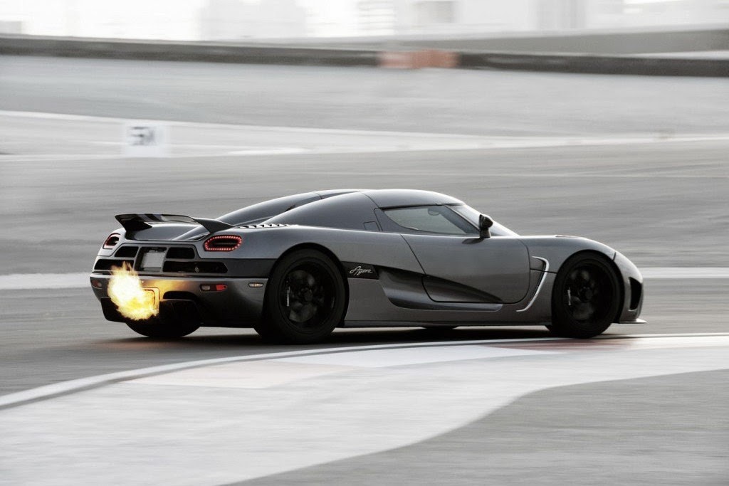 2014 Koenigsegg Agera R Photos - DigitPrice