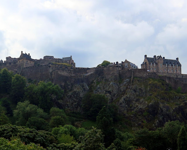 Colours of the world & Link-up: Alba gu bragh!