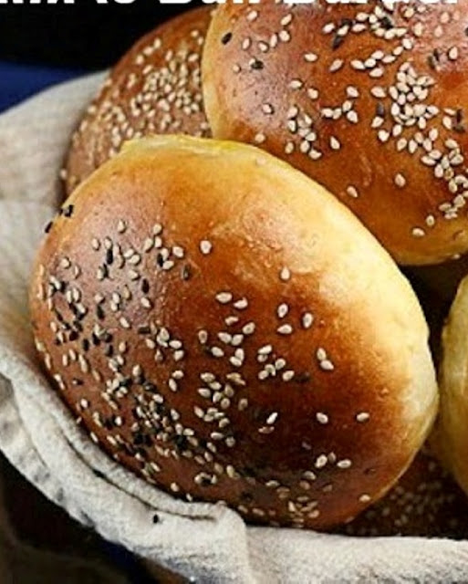 Simple Burger Bun Recipe - Yummy Traditional