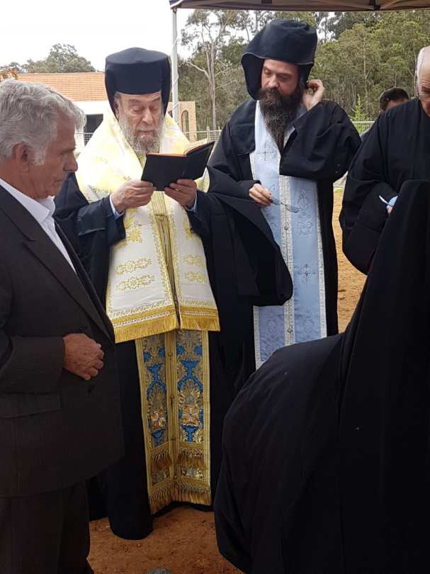 ΦΩΣ ΦΑΝΑΡΙΟΥ: ΘΕΜΕΛΙΩΣΗ ΤΟΥ ΠΡΩΤΟΥ ΙΕΡΟΥ ΝΑΟΥ ΤΟΥ ΟΣΙΟΥ ΠΑΪΣΙΟΥ ΣΤΗΝ ...