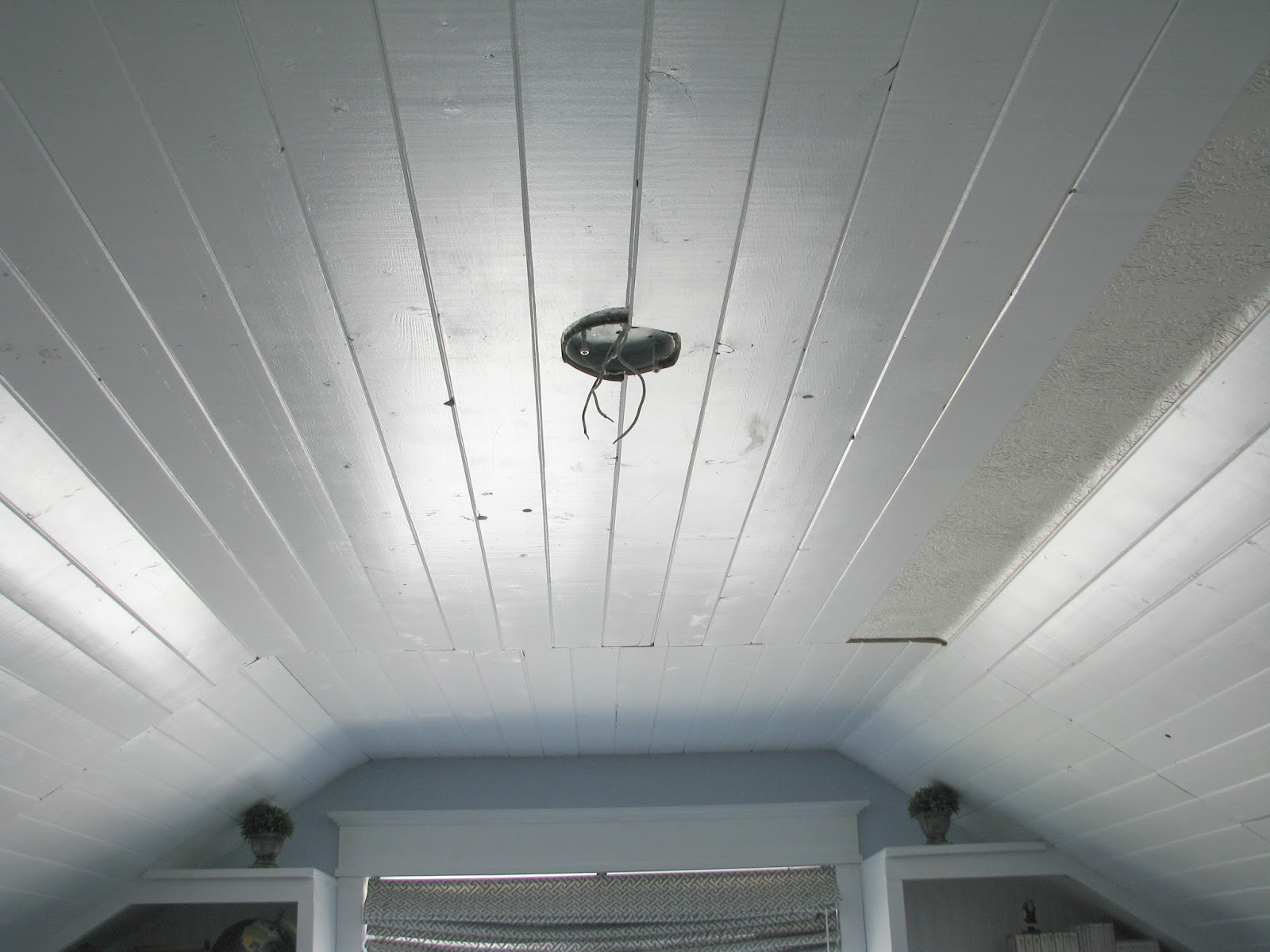 My So-Called DIY Blog: DIY Faux Beams and Planking on Bonus Room Ceiling