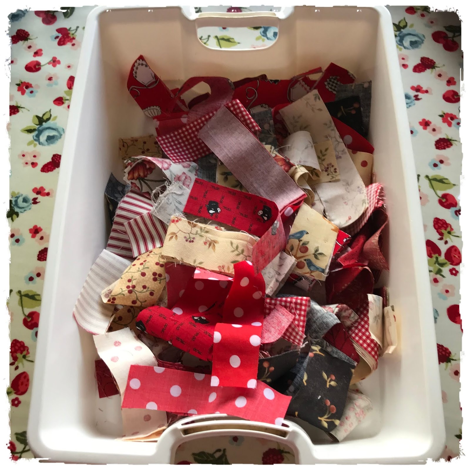 My Threadbear Life: A Simple Rag Rug Tutorial