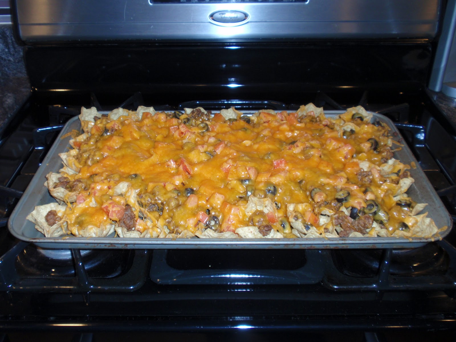 Theresa's Mixed Nuts: Quick, Easy, Delicious Nacho's Platter