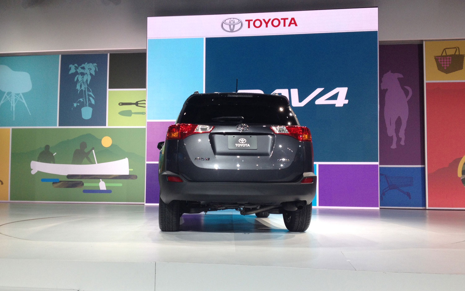 Cars Model 2013 2014: 2013 Toyota RAV4 Shows Off Stylish New Sheetmetal ...