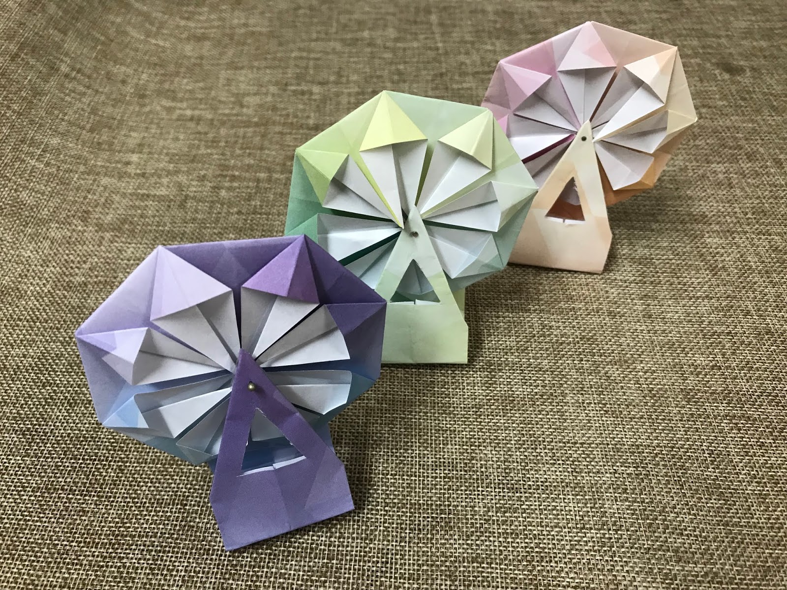 Tutorial #93: Origami Ferris Wheel | The Idea King