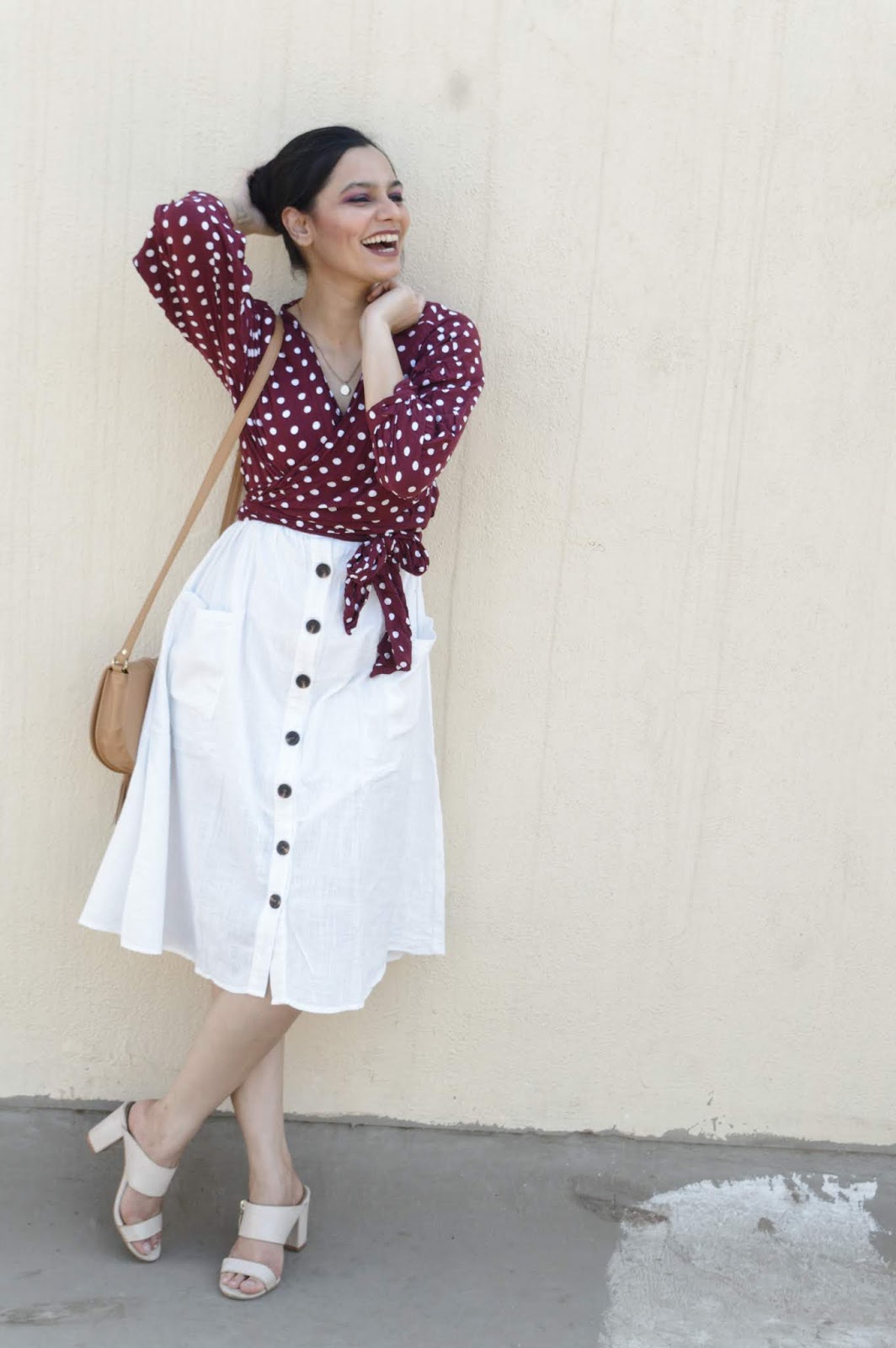 8 Ways to Wear a White Linen Dress - Chiconomical