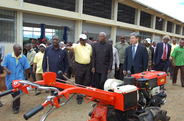 Makamu wa Rais Azindua Chuo Cha VETA mkoani Manyara leo - MICHUZI BLOG