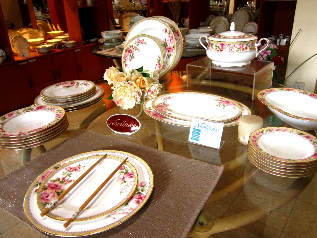 Travelholic: Travel Tips | Sri Lanka Tea & Noritake