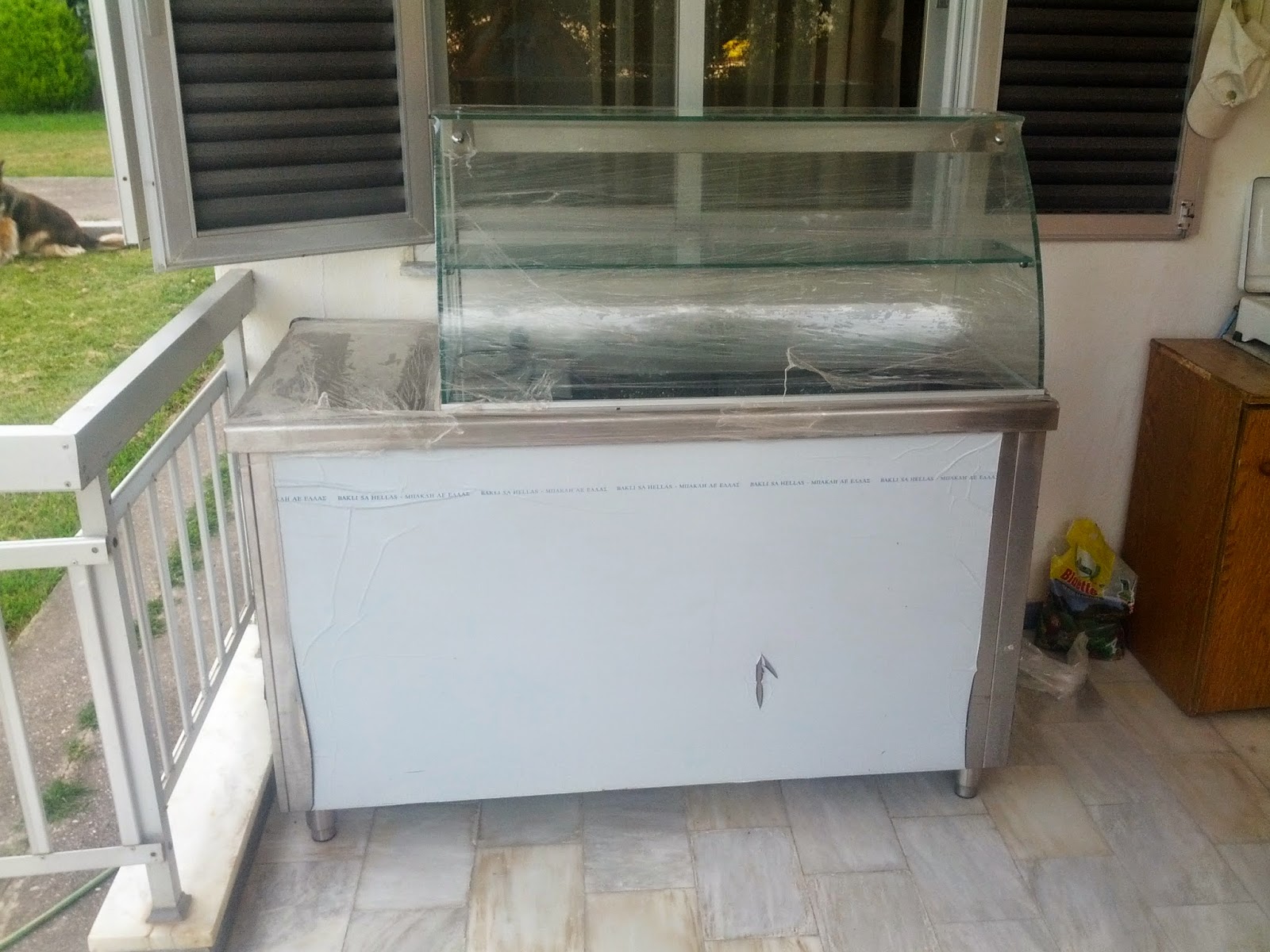 Used Items: Επαγγελματικο ψυγειο βιτρινα