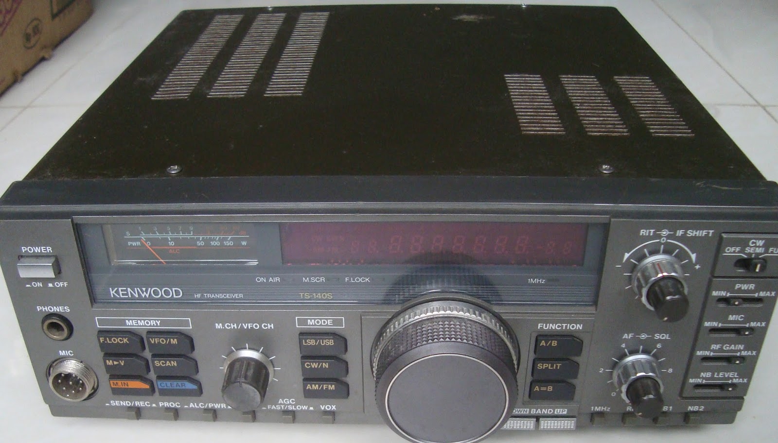 RADIO SELLER: Kenwood TS 140S ( Sold )