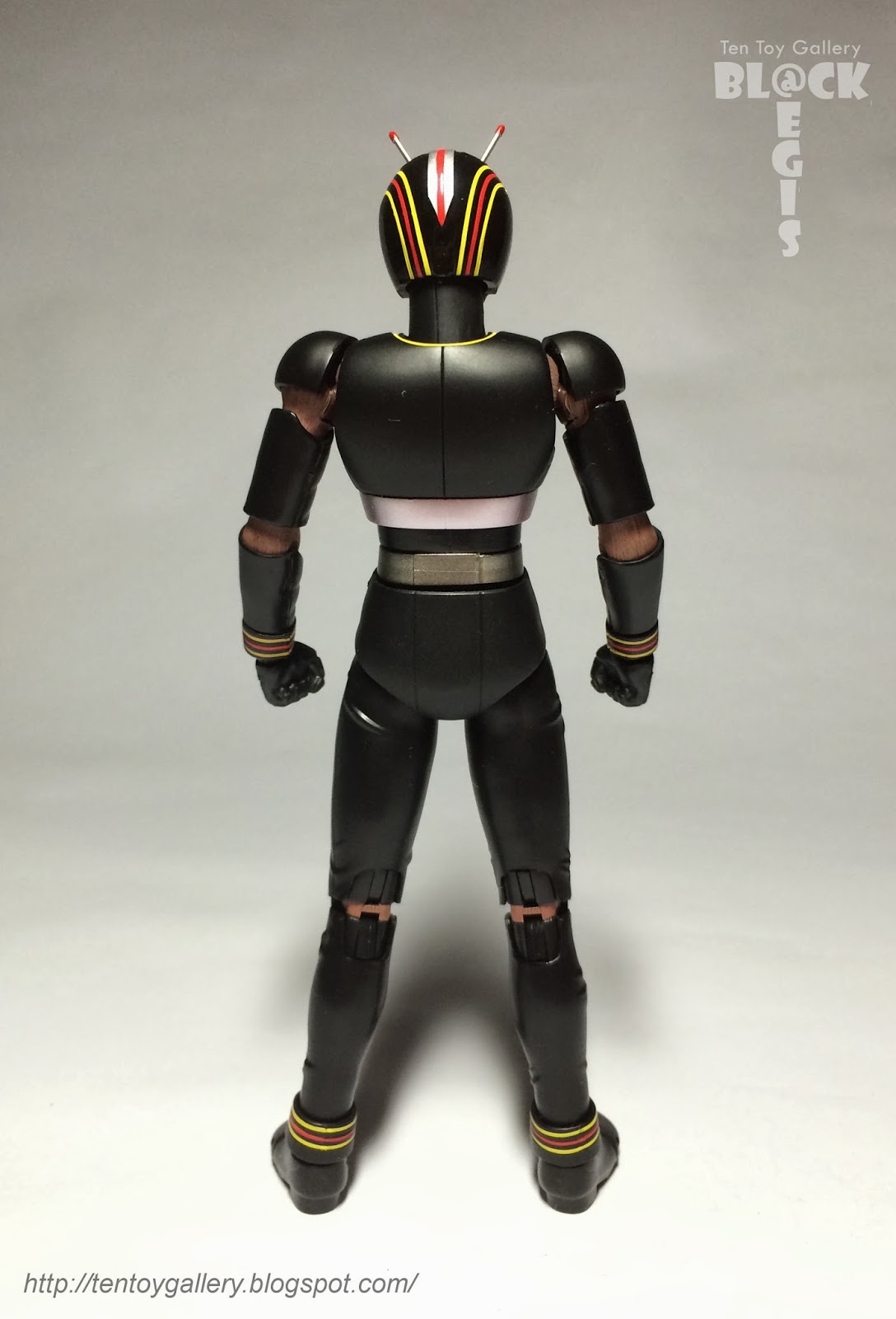 Ten Toy Gallery: Review: S.H.Figuarts Masked Rider Black Renewal
