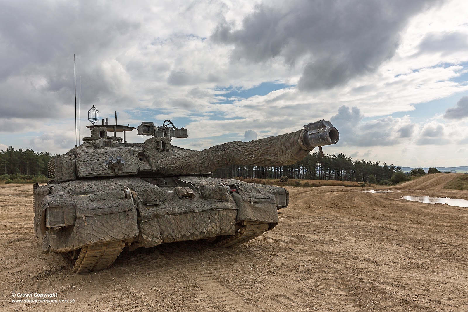 SNAFU!: Challenger 2 Theatre Entry Standard (CR2 TES)