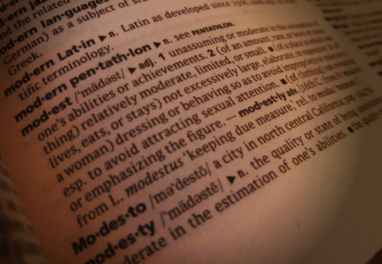 His Glory: Redefinding Modesty: A Girl's Side to the Struggle With ...