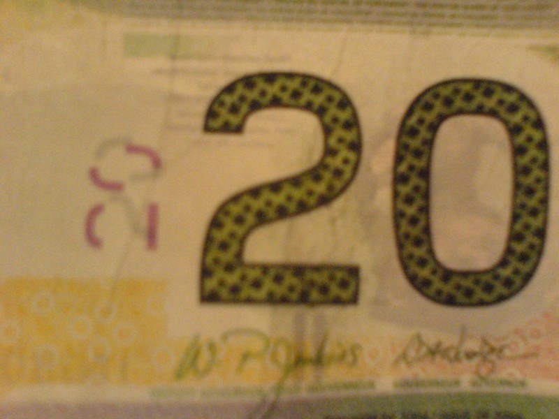 World Banknotes: Fake Canadian Money