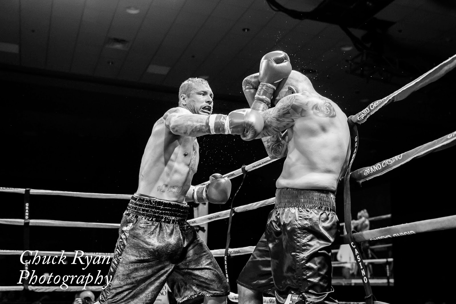 CIIcanoe...: Boxing: Hinckley Grand Casino's Grand Friday Night Fights