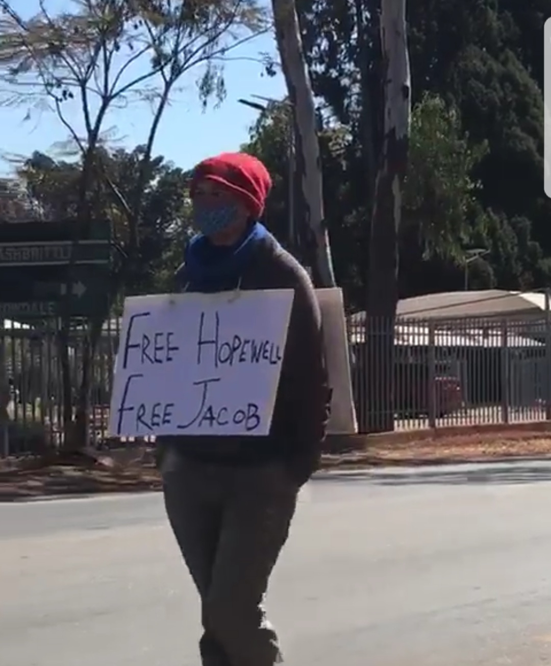 PICS : ONE MAN DEMO | Mafaro