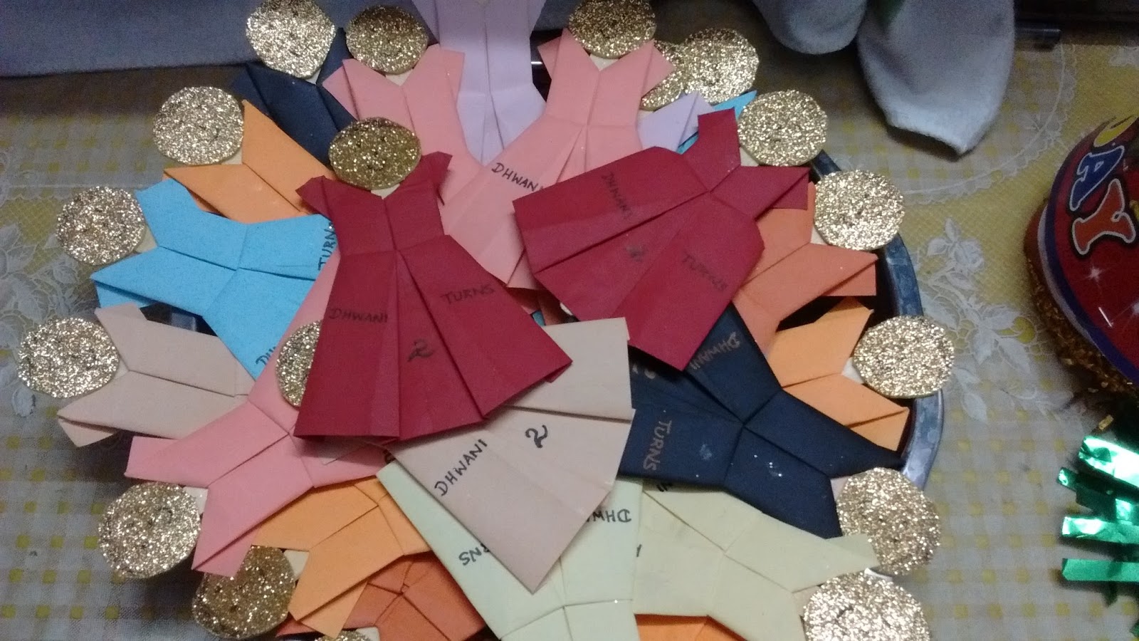 How to make a simple DIY return gift