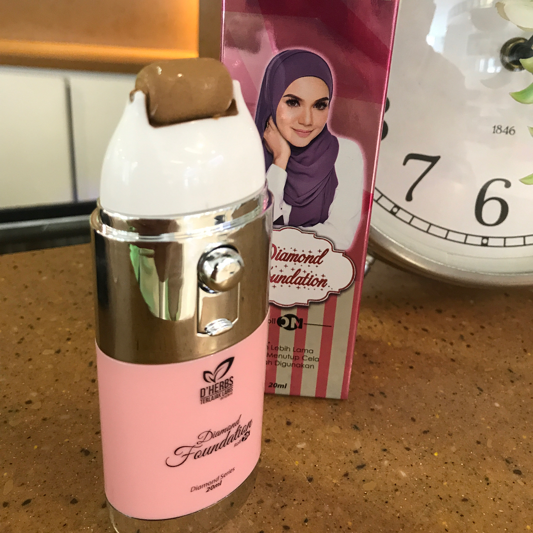 DIAMOND FOUNDATION ROLL-ON D'HERBS | BEAUTY KIOSK