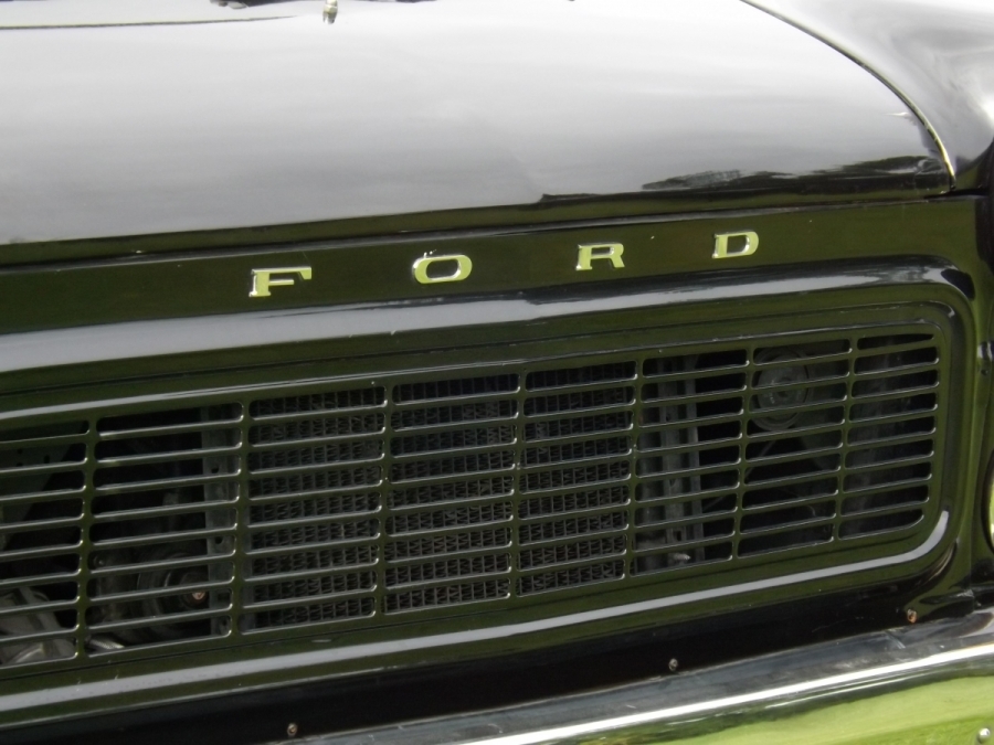 CLASSICS CHATTER AUCTION UPDATES: 1976 FORD TRANSIT Mk I LWB PANEL VAN ...