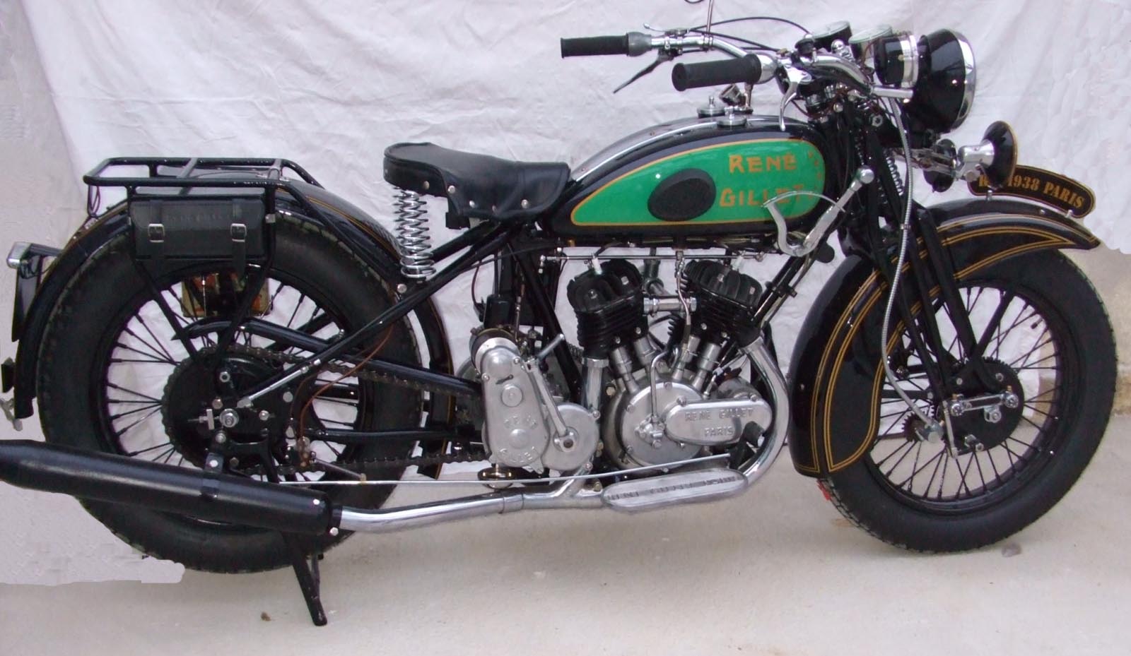 MUSEE3M "Moto-Mode-Militaire": RENE GILLET 750cc 1938