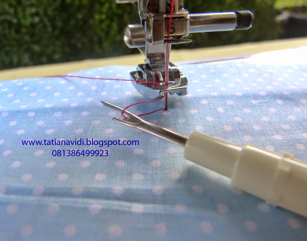 Tatiana Vidi Sewing Blog: Free Tutorial 21 - Zipper Foot / Sepatu ...