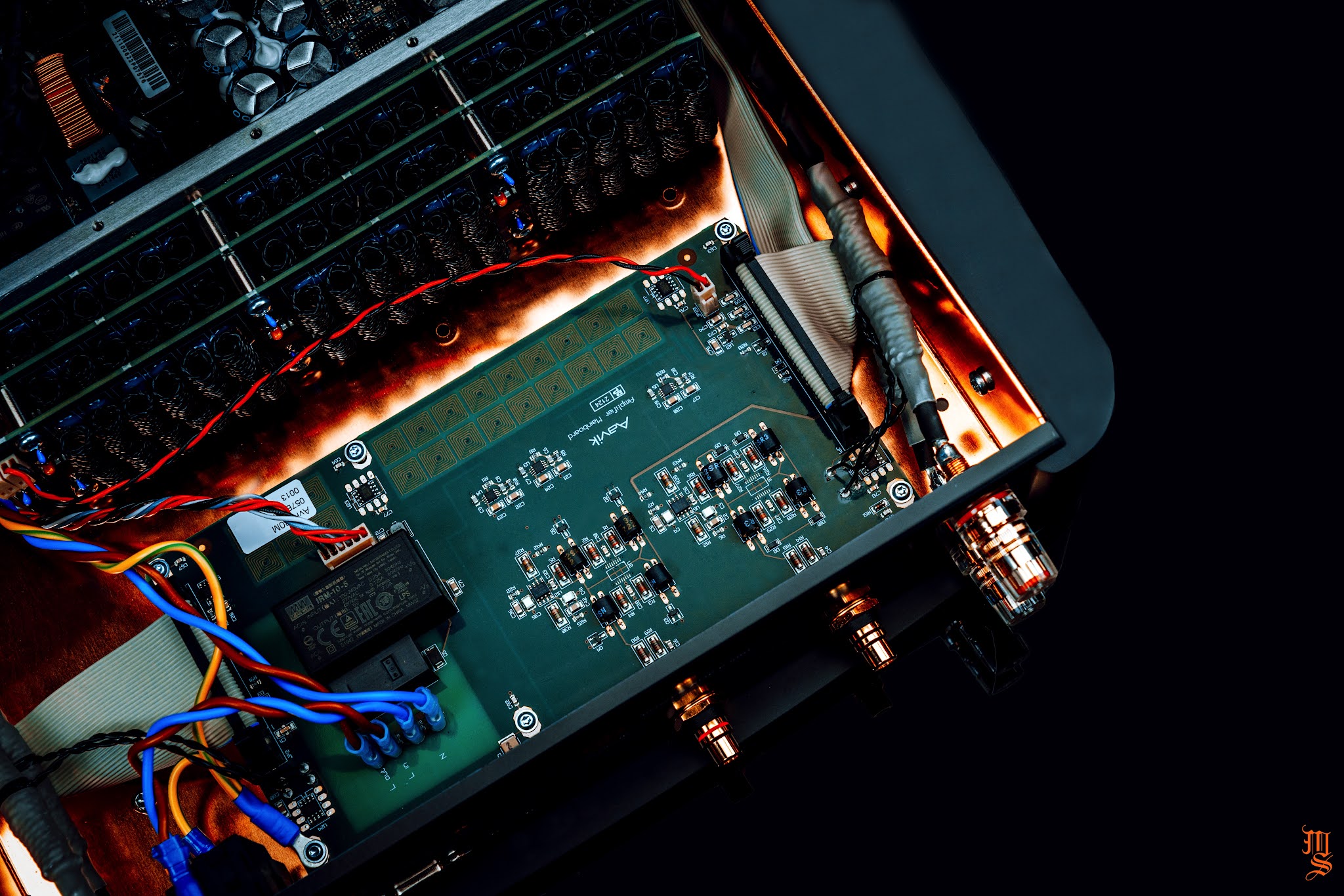 NEW AAVIK CONTROL AND POWER AMPLIFIERS – M & S | Ultimate High-Fidelity