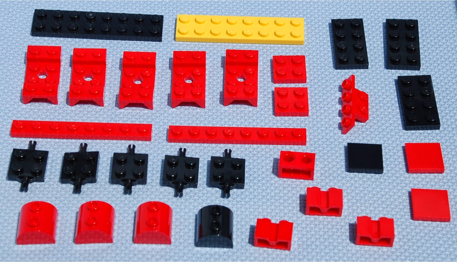 The Mobile Frame Garage: Review: 40028 Mini Hogwarts Express