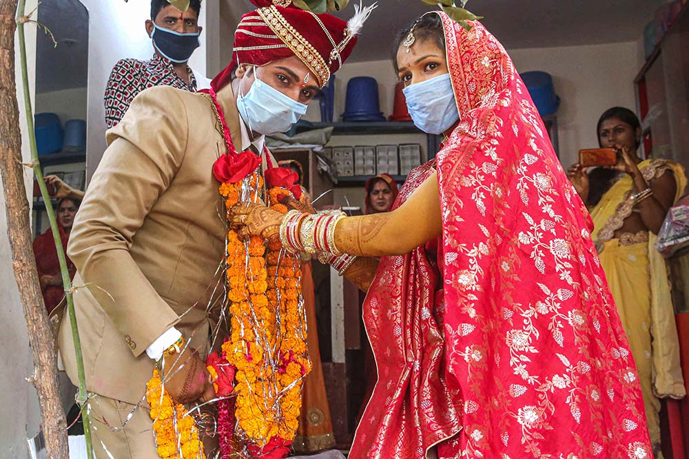 Lockdown Marriages - Pros and Cons