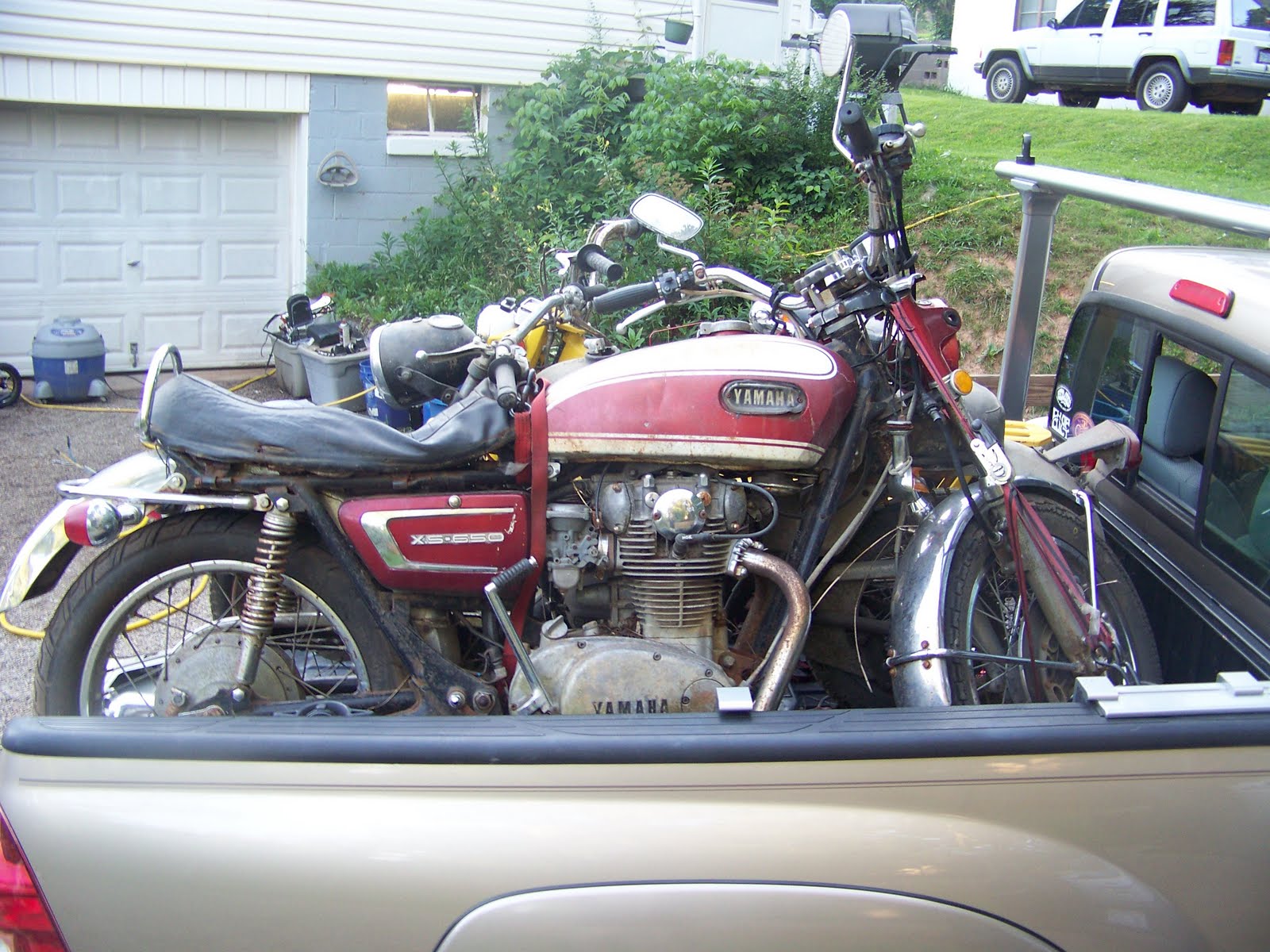 Tevan's Vintage Resto-Mod Cafe' Project - Hughs Hand Built