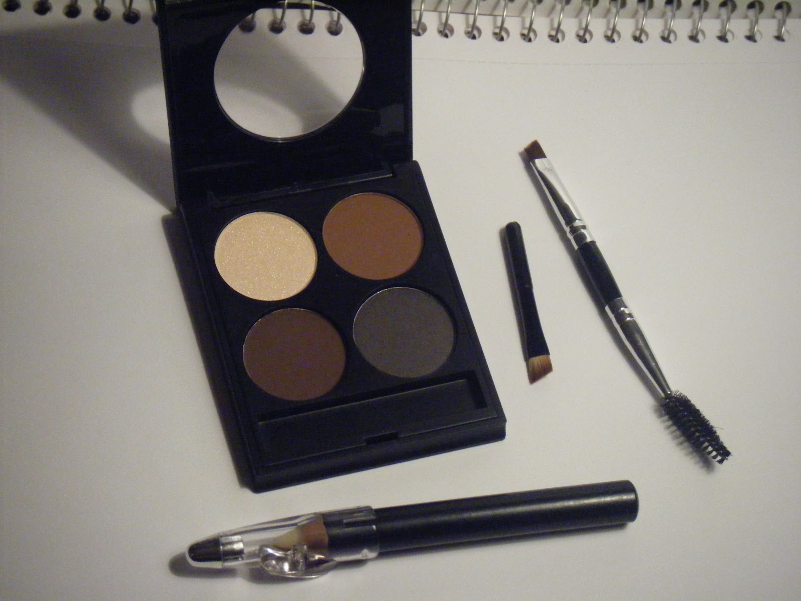 Makeup Talk: Salon Perfect- Perfect Brow Defining Kit