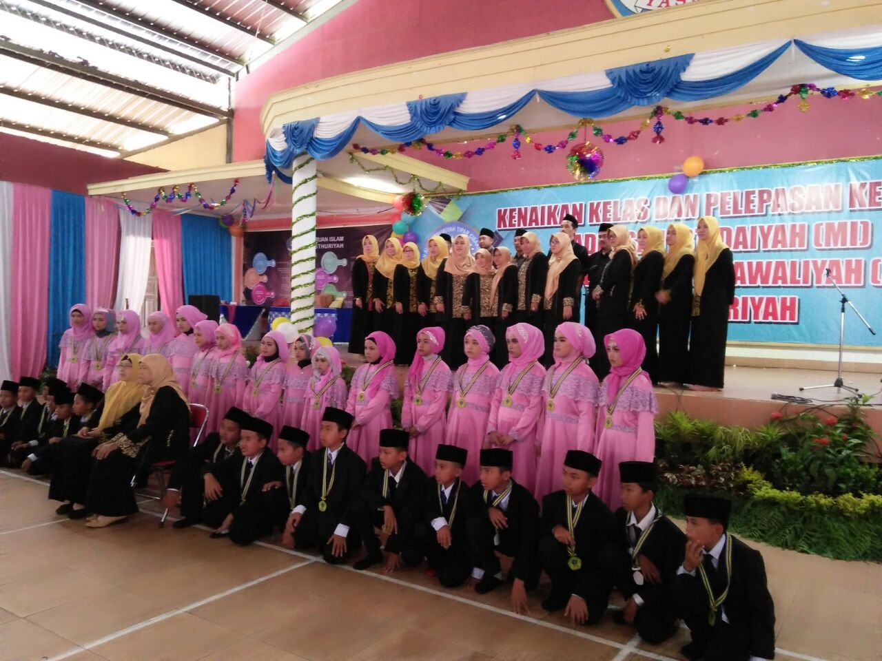 Haflah Akhirussanah dan Pelepasan Siswa Ponpes Al-Maathuriyah - BRNews.id