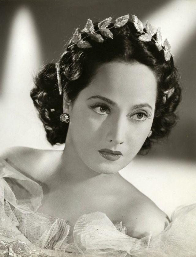 50 Gorgeous Photos of British Actress Merle Oberon in the 1930s and ...