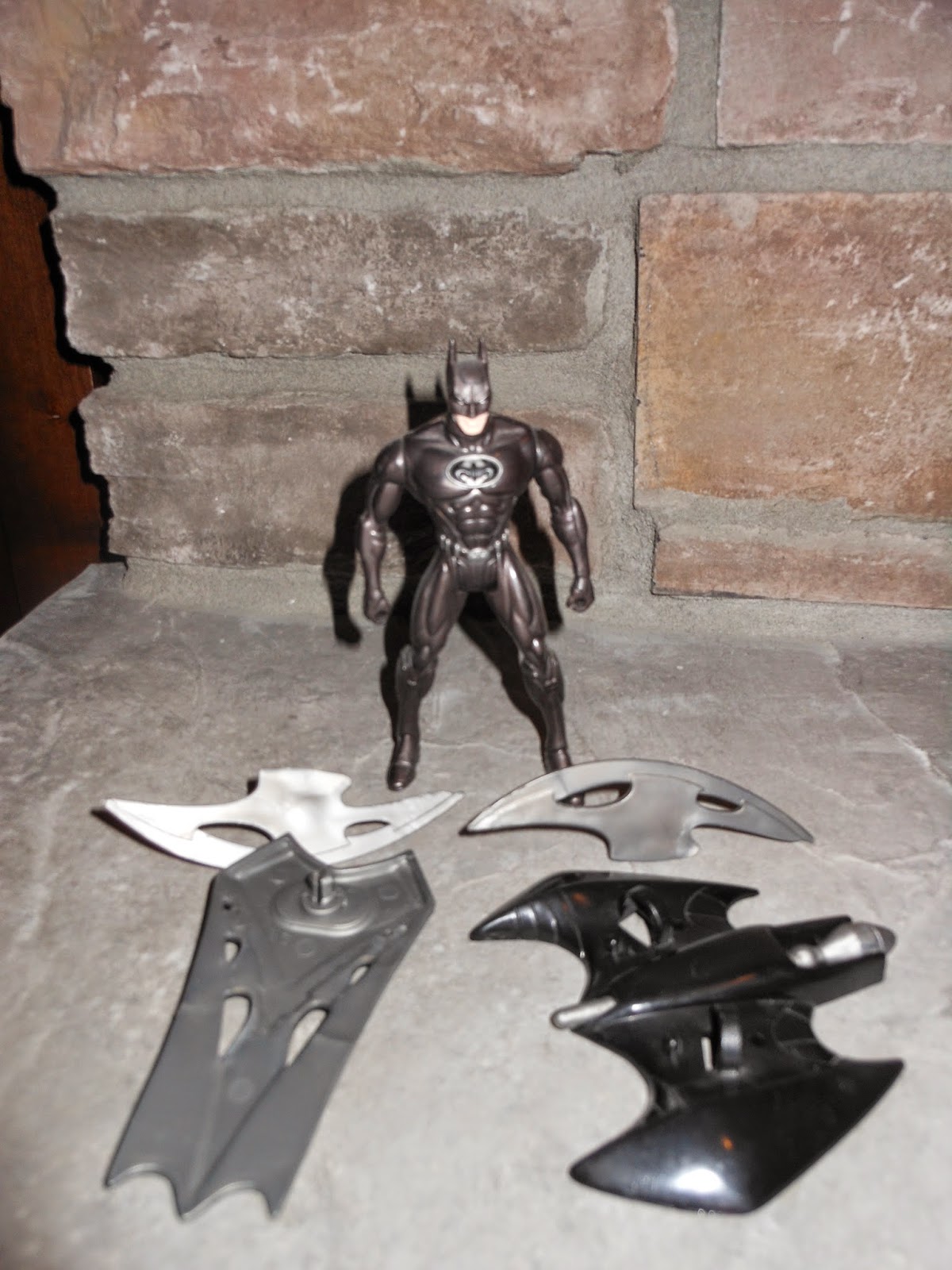 Emperor Dinobot's giant Batman figure database and review site!: Hover ...