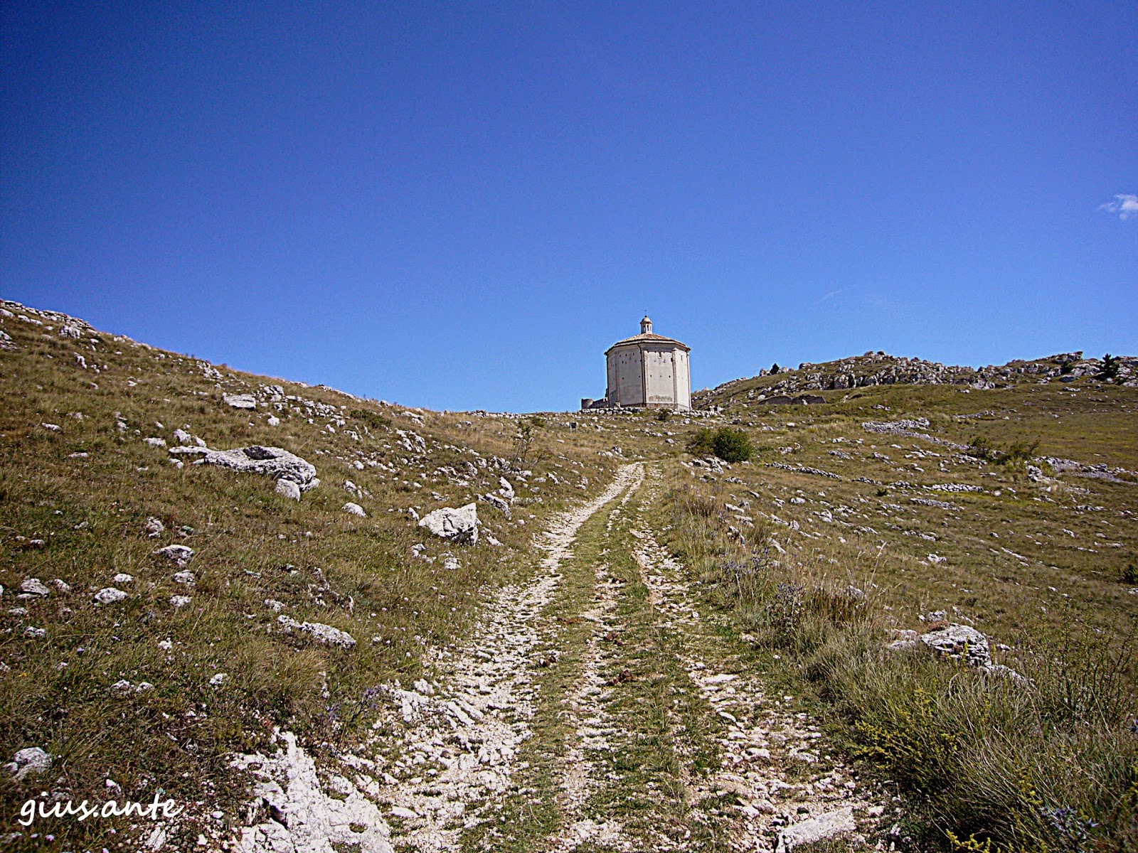 camminare leggendo: La rocca di Calascio