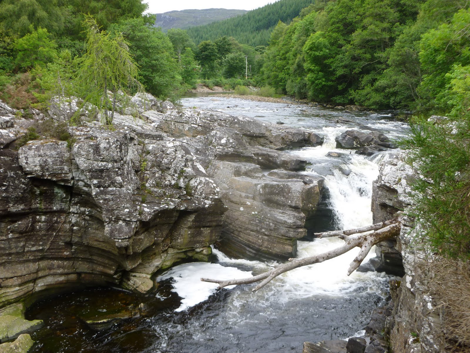 Time to walk: LEJOG Day 83: Invermoriston to Drumnadrochit