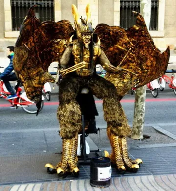 Amazing Living Statues Around The World | Most Unbelievable & Amazing ...