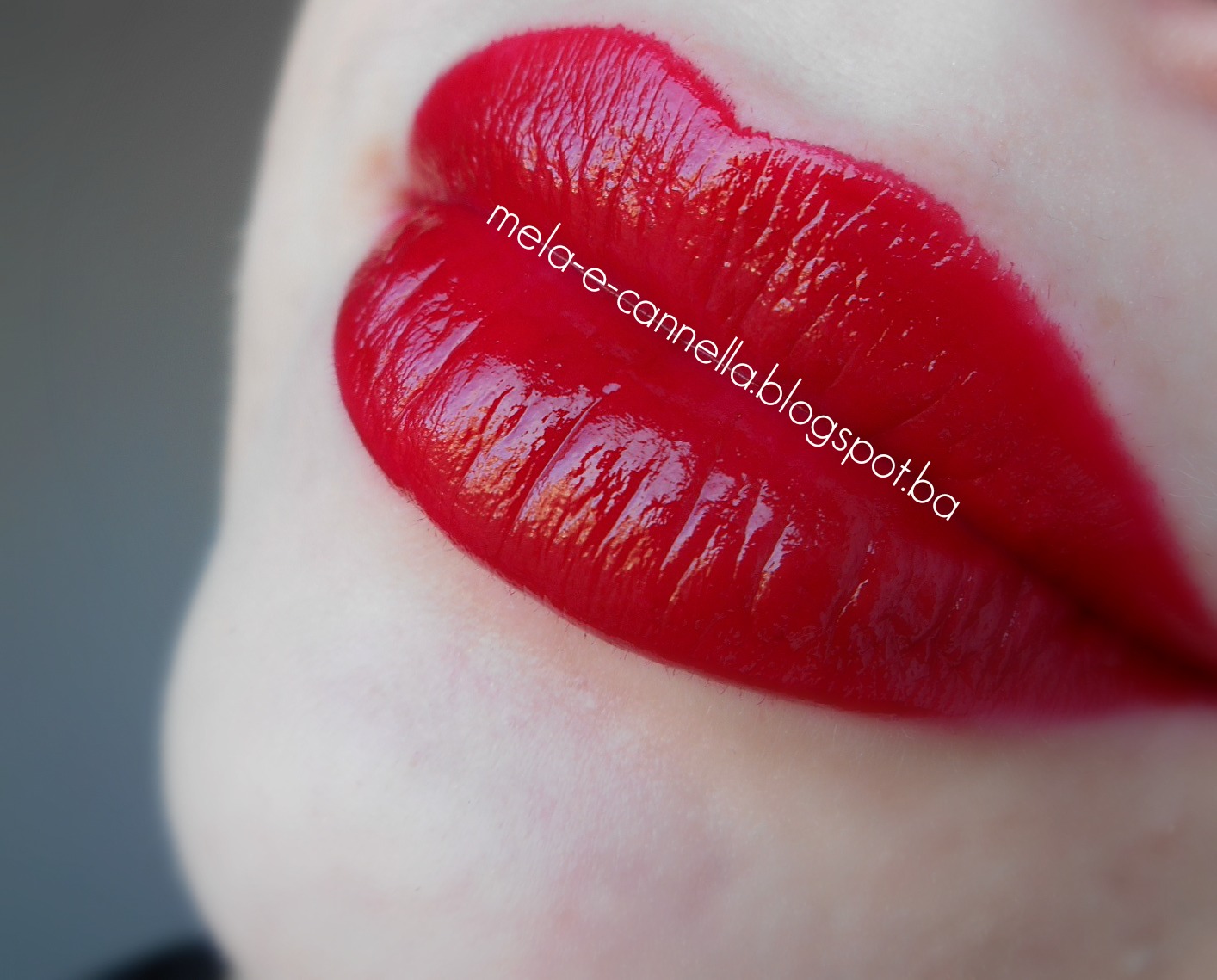 mela-e-cannella: AVON - True Colour Supreme Nourishing Lipstick - RED CREME