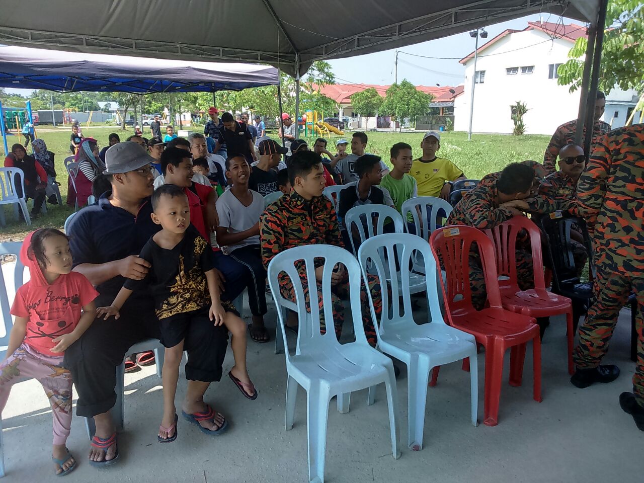 TAMAN DESA PERMAI 3: Program Gotong Royong & Bersama Bomba @ Taman Desa ...