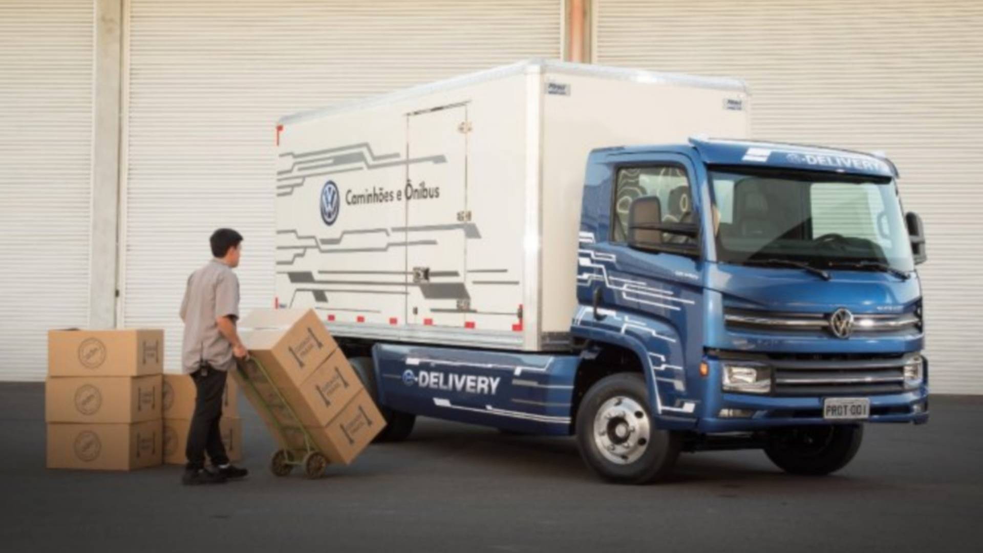 Volkswagen monta a primeira unidade do e-Delivery; caminhão estreia só ...