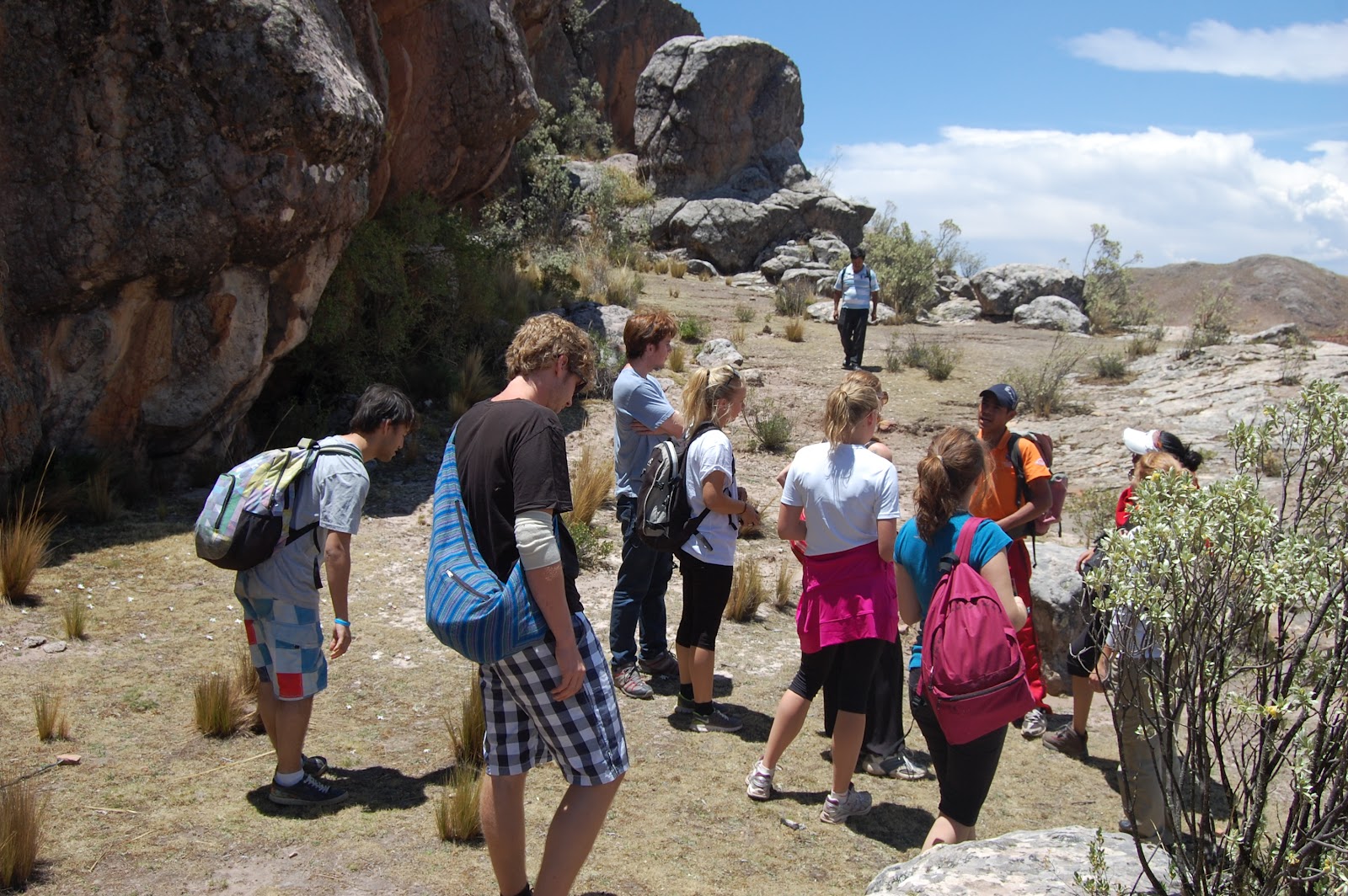 DISCOVER GREEN BOLIVIA TRAVELING: TORO TORO
