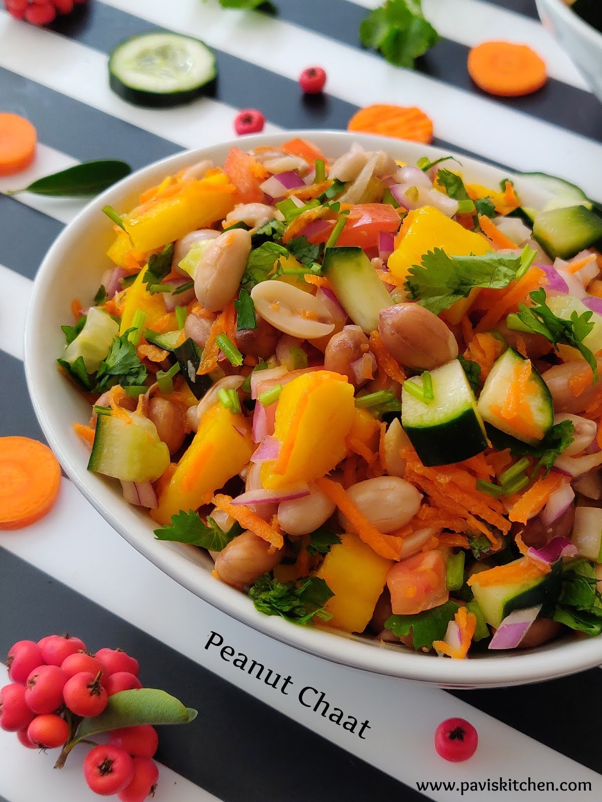 Boiled peanut chaat recipe | Quick peanut salad | Groundnut chaat recipe