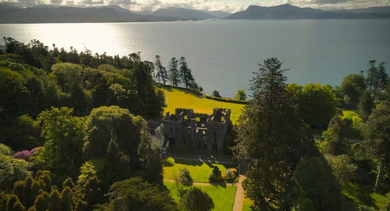 Review of Secret Scotland With Susan Calman | Auki Henry Official