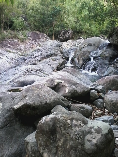 Bouldering the Rocky Falls of Oriod River | 1 Nation, 1 Lifetime, 7k107 ...