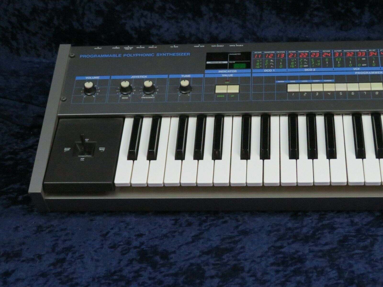 MATRIXSYNTH: Korg Poly-61 Programmable Polyphonic Synthesizer SN 718277