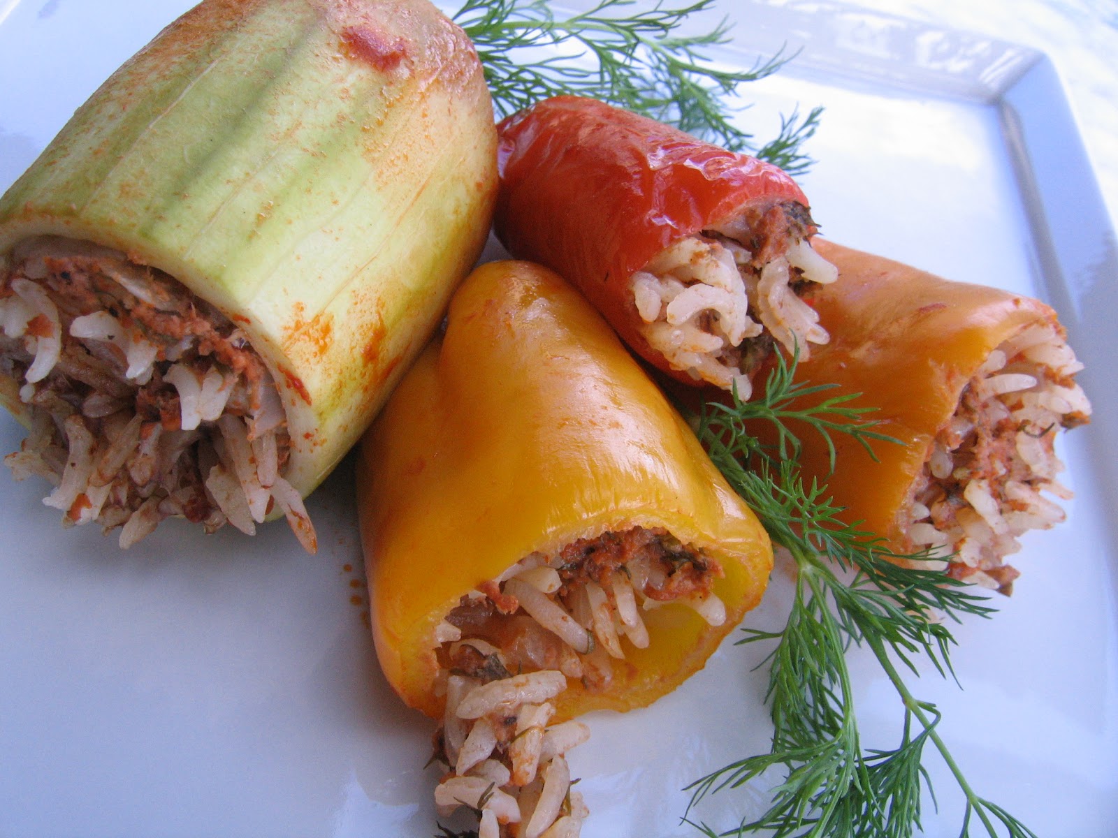 Yasemin's Kitchen: Stuffed Zucchini & Peppers – Kabak ve Biber Dolmasi