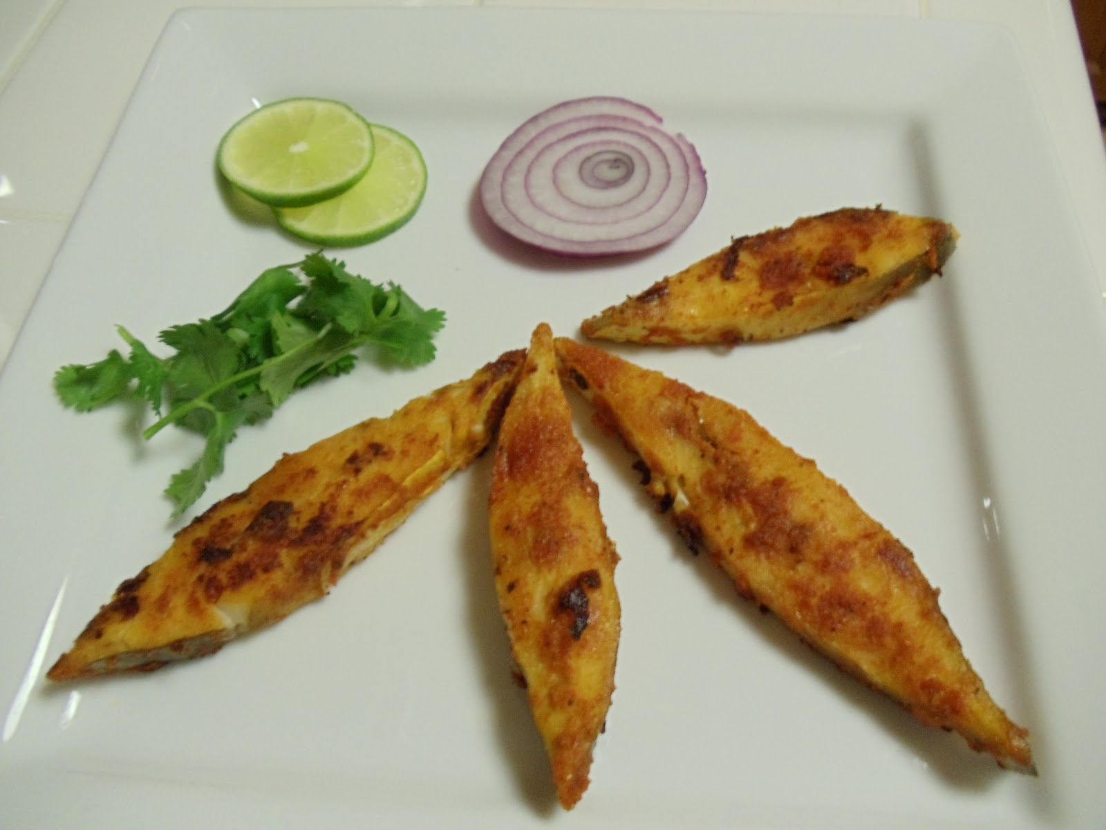 Simple and Delicious: Andhra Fish Fry (Pomfret Fish Fry)