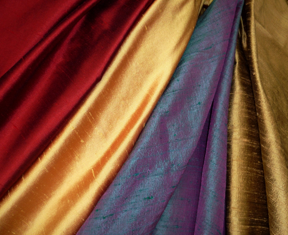 La Ruta de la Seda: SEDAS MODA