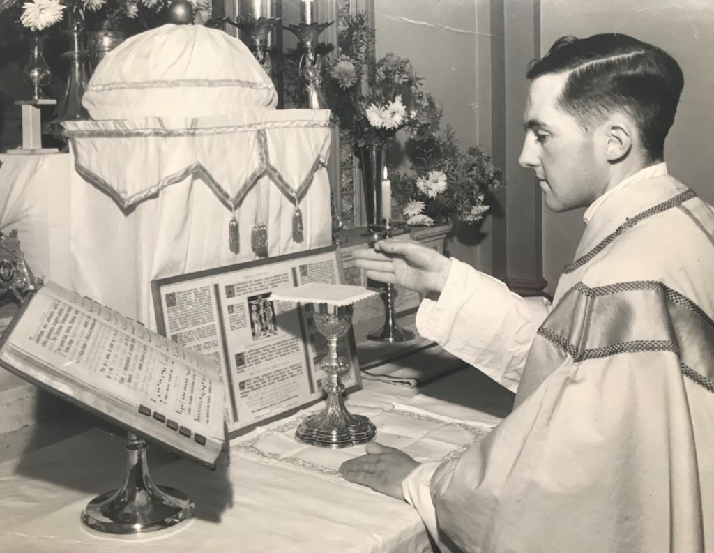 RORATE CÆLI: “Two ‘Forms’ of the Roman Rite: Liturgical Fact or ...